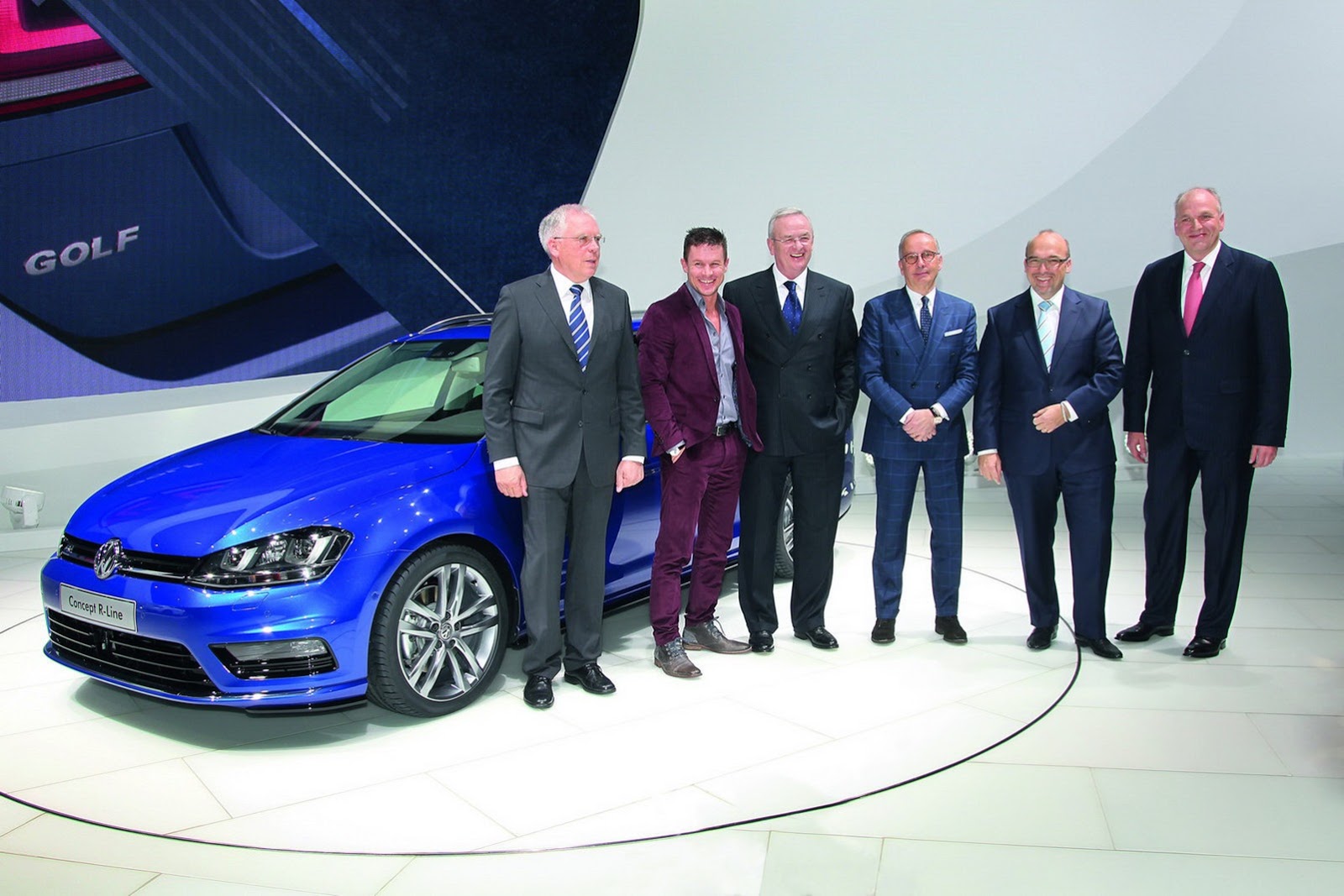 VW Launches Golf Estate Concept R-Line at the Geneva Motor Show | Auto ...